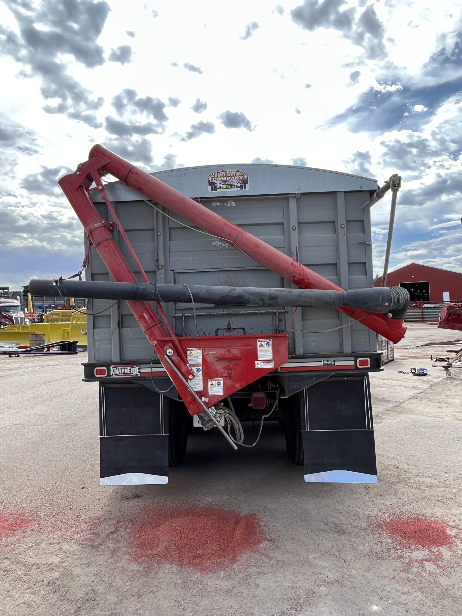 WFDF614 - Beaver Valley Supply - Westfield Tailgate Auger - Steel Flighting